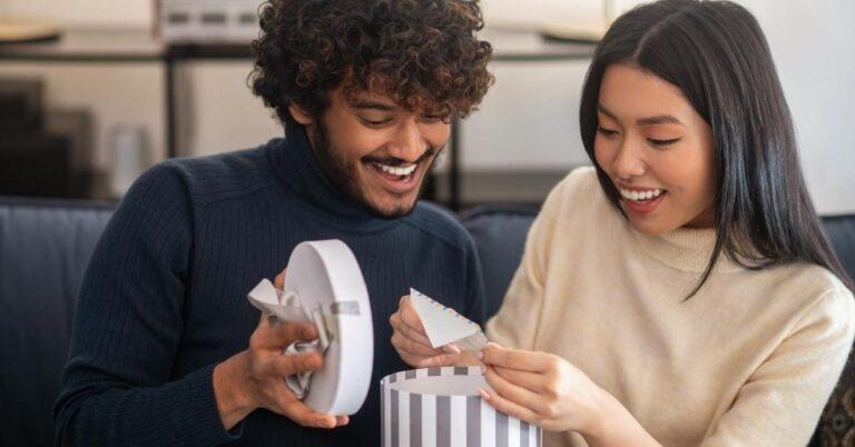 How To Convince Someone To Accept a Gift? [9 Easy Ways]