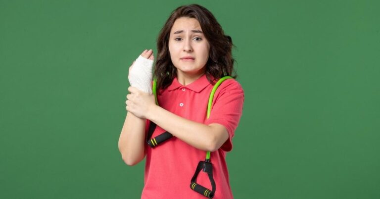 Fun Things To Do With a Broken Arm [45 Activities]