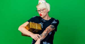 What To Say When Your Gift Is Late? [25 Sorry Phrases]