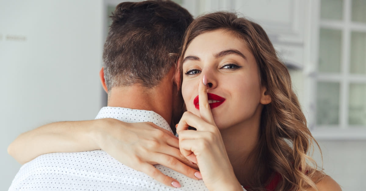 How To Avoid a Kiss? [35 Phrases To Refuse Politely]