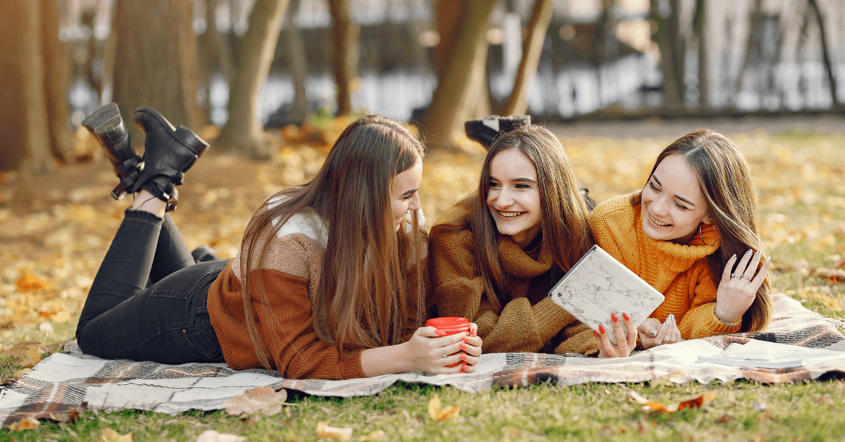 15 Fun Girls Night Games Ideas To Play at House Party