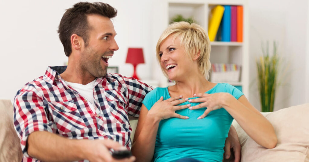 How To Be a Good Girlfriend [13 Tips To Be His #1 Choice]