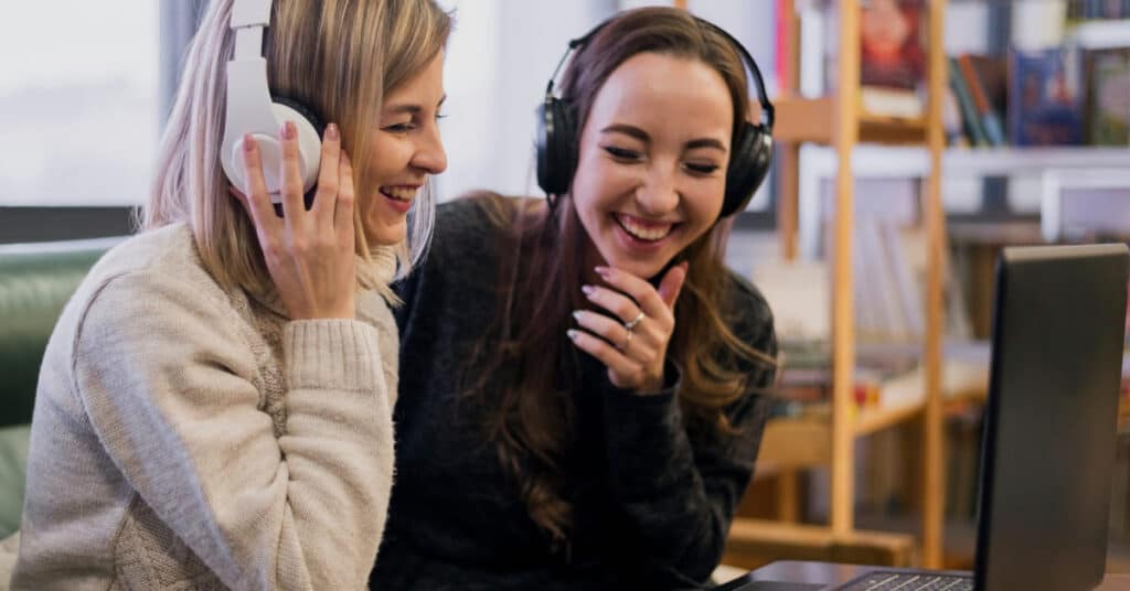 25 Office Desk Games To Boost Creativity at The Workplace