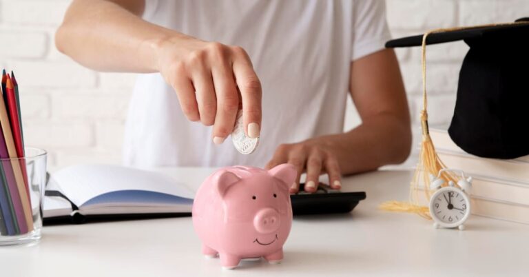 25 Money Management Activities For Employees [Budgeting Tips]