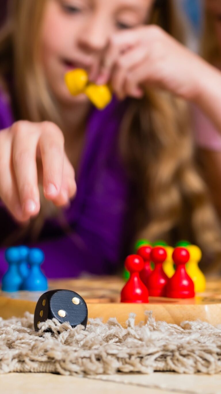 25 Fun Back To School Games for Kids [Boost Learning & Team Spirit]