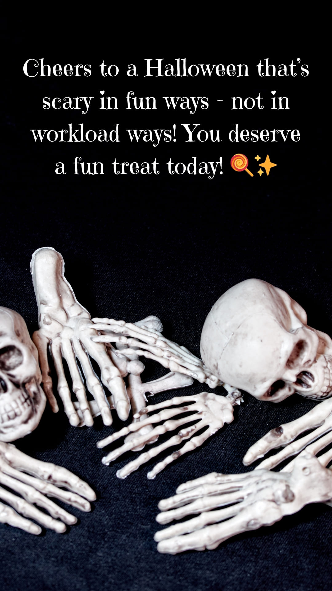 115 Halloween Messages For Boss [Professional and Fun]